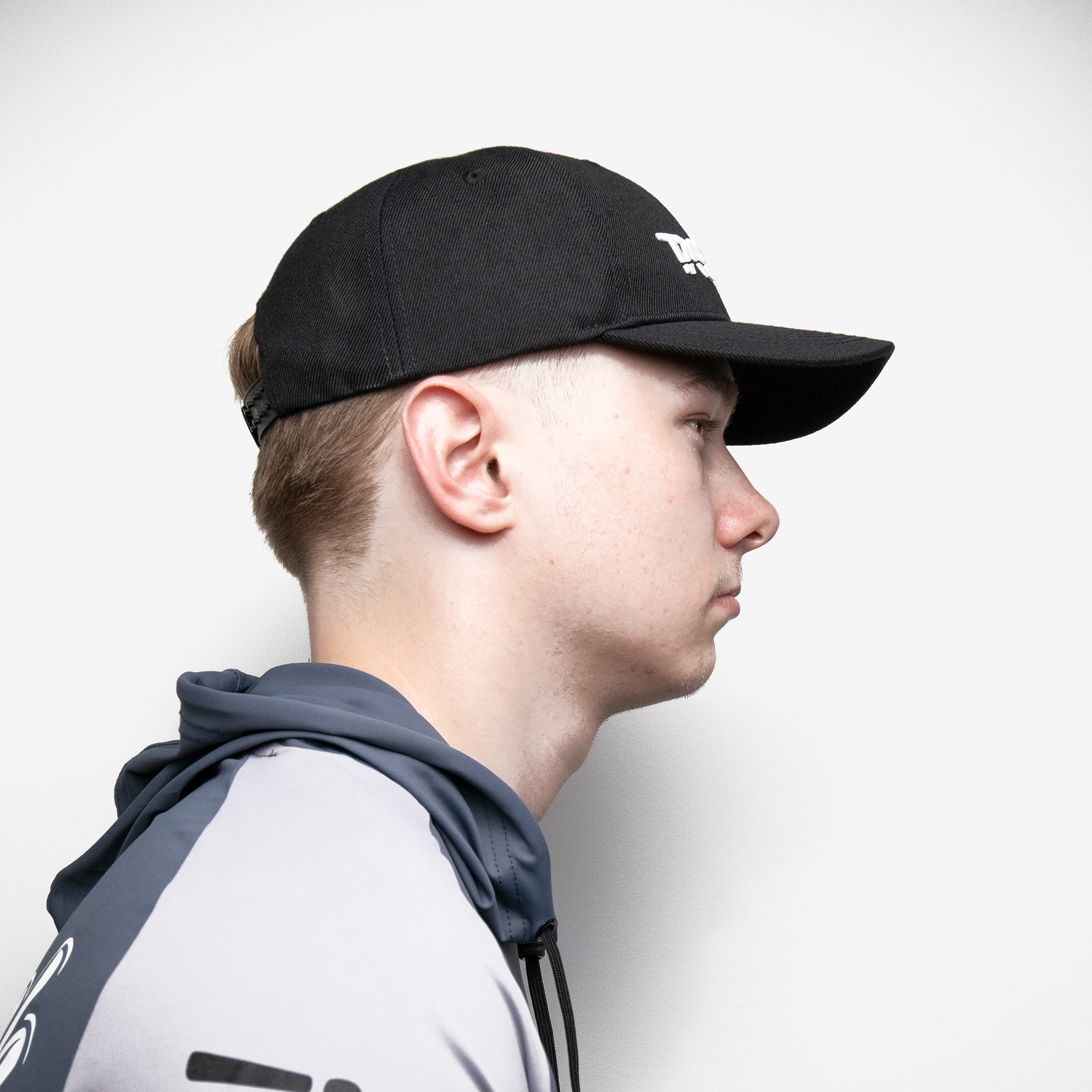 Ilse retailers DeLange and Waylon